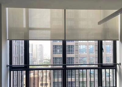 China PVC Coated Textilene Sunshade Fabric 630gsm 1.5-2.5m Width for Patio Window Awning for sale