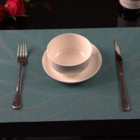 China Textilene Mesh Placemats 30x45cm Thermal Insulation Oilproof PVC Coated Table Mats for sale
