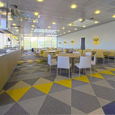 China Customized Wearproof Office Rug Carpet 40x60cm Easy Clean PVC Coated Textilene for sale