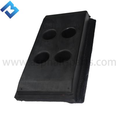 China Benit Track Pad Track Shoe for Asphalt Paver S1800-2 S1900 S2100 S2100-2 2046286 2360892 for sale