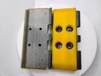 China 144728 track pads poly grip standard system for w2100,w220,w2200,w250i milling machine for sale