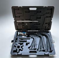 China SKF Professional Repair Tool Kit TMHP10E. Hydraulic Claw Puller for Asphalt Construction Machine for sale