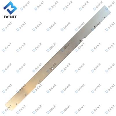 China BENIT AB600-2 AB600-3 Wear Plate for Main Engine 6M 2052396 Wear-resistant Knife Plate for Asphalt Pavers Road Construction for sale