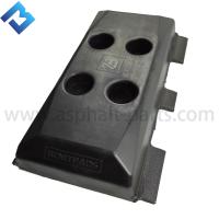 China 2372467 300mm Length Unify Paver Track Pads ABG Asphalt Paver Use for sale