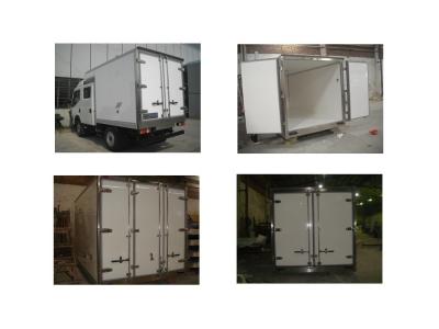 China Customizable FRP+XPS Foam Composite Refrigerated Truck Body with High Strength Structural Adhesive and Light in Weight Design for sale