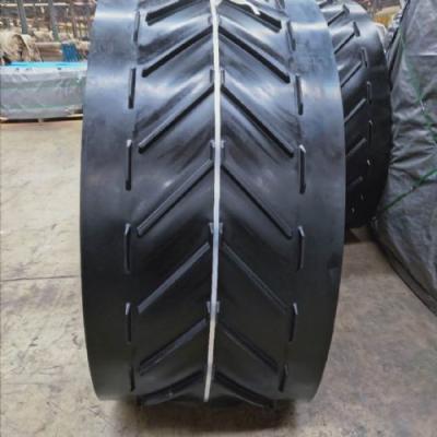 China OEM ODM Rubber Herringbone Pattern Conveyor Belt 500mm Width for sale