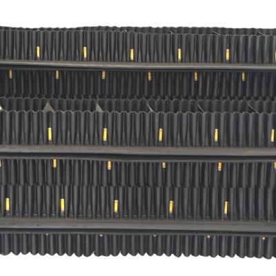 China Black Corrugated Sidewall Conveyor Belt NN100 NN150 NN200 for sale