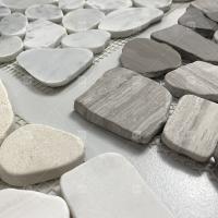China 305x305mm Natural Pebble Stone Mosaic Tile For Bathroom Wall And Floor for sale