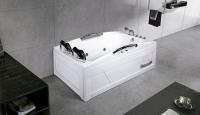 China Drainer Bathroom Jacuzzi Tub 1950x1300x780mm Freestanding Hot Tub for sale