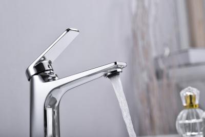 China Wash Basin Deck Mounted Mixer Tap Brass Chrome 1 Handle For Bathroom for sale