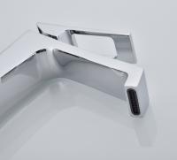 China Brass Body Bathroom Basin Faucets Ceramic Cartridge Deck mounted for sale