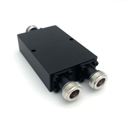 China 0.7 to 6.0GHz 20W Two Way Power Divider RoHS 2 Way Splitter for sale