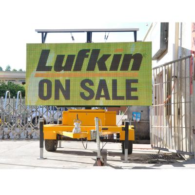 China 550W Outdoor Truck LED Billboard Screen With Mobile Video Display for sale