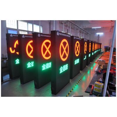 China P4/P5/P6 Municipal Roadside Street Light Pole LED Display Advertising with 110kg Load for sale