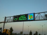 China High Brightness P10 Pixel Pitch Variable Message Sign for Outdoor Traffic LED Poster Display Panel for sale