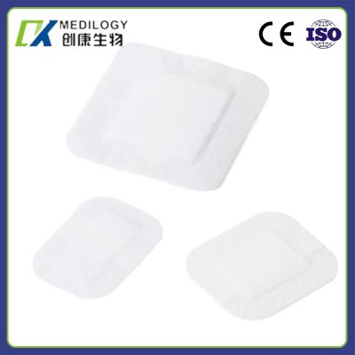 China Medical PU Film Wound Dressing Adhesive Non Woven 10cm x 10cm Sterile for sale