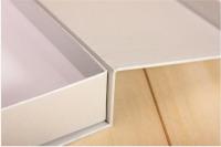 China Creative Magnetic Lid Closed Clamshell Book Box Grey Cardboard For Men'S Underwear for sale