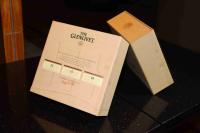 China Luxury Wine Gift Box Packaging 4C PMS UV Or Offset Printing for sale