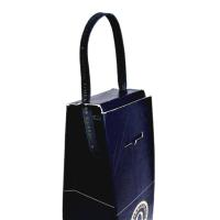 China FSC Wine Packaging Box With Handle Special Leather Paper with UV printing for sale