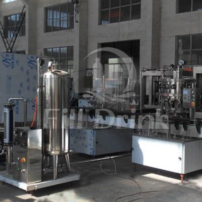 China Split Type Carbonated Drink Filling Machine SUS304 Monoblock Filling Machine for sale