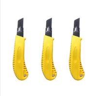China ODM Retractable Utility Knife Blade Paper Replacement Trimmer Cutter for sale
