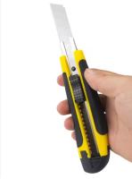 China Snap Off Razor Safety Utility Knife Blade SK2 SK5 Material For Office 18mm for sale