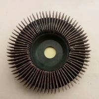 China Curved 320 Grit 40 Grit Flap Wheel Disc Aluminium Oxide For Metal Custom for sale
