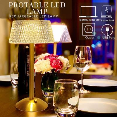 China Metal Crystal Diamond Desk Lamp 700mAH 3 Color Bedside Lamp With Dimmer for sale