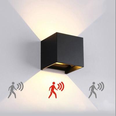 China PIR Motion Sensor 12W Indoor LED Wall Lamp Up And Down Waterproof for sale