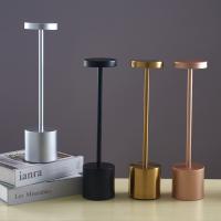 China TPYE C Charging Modern Theme Metal Touch Table Lamp For Bar Bedside for sale