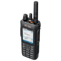 China MOTO R7 Professional Two Way Radio 5W Output 3-10km Range IPX7 Waterproof 1000 Channels for sale