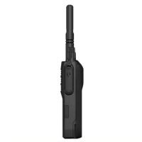 China Mo-To R2 IP55 Waterproof Noise Reduction Long Range 4W 5W 1W Two Way Radio Walkie Talkie for sale