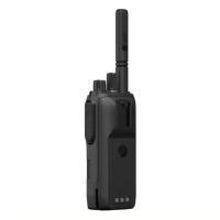 China Mo-To R2 IP55 Waterproof Noise Reduction Long Range 4W 5W 1W Two Way Radio Walkie Talkie for sale