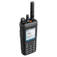 China Motorola R7 Digital Two-Way Radio IP68 Waterproof Dustproof Intelligent Noise Cancellation for Railway Hotel Construction for sale