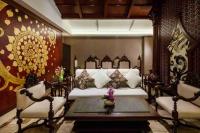 China ISO14001 Classic Style Bedroom Furniture  Living Room Sofa Set Dustproof for sale