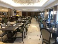 China 5 Star Hotel International Hotel Custom Dining Table Set Wearproof Waterproof Customized Sofa Set for sale