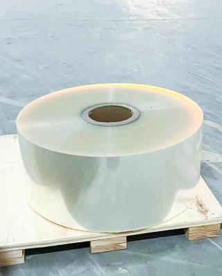 China Acrylic Adhesive Glue Roll Label Materials BOPP Transparent Film  Extra Sticky for sale