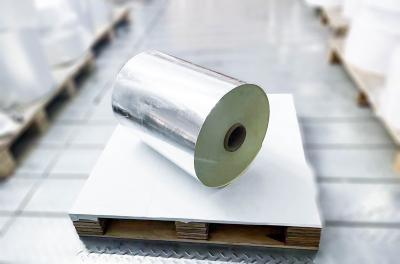 China Light Silver PET Blank Self Adhesive Label Materials Oil Glue Sticker Roll Type for sale