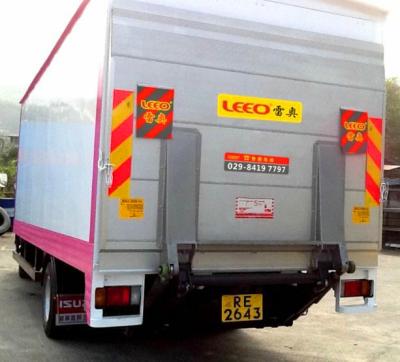 China Smart 700kg Hydraulic Lift Gates 800mm Box Truck Liftgate With Hitch for sale