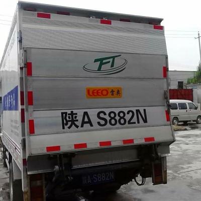 China 900mm Car Tail Lift 18 MPa Hydraulic Cantilever Tail Lift Aluminum Alloy for sale