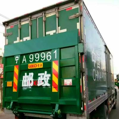 China 2.5KW Durable Cantilever Liftgate Box Truck With Liftgate Hydraulic 1500kg for sale
