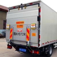 China 1000kg Capacity Cantilever Tail Lift Trucks With Liftgates Hydraulic Dongfeng for sale