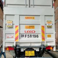 China 1000kg Capacity Cantilever Tail Lift Trucks With Liftgates Hydraulic Dongfeng for sale