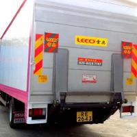 China Durable 1500KG Long Life Van Tailgate Lifter Cargo Truck With Liftgate for sale