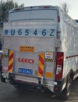 China Cutomized Color Hydraulic Van Tail Lift Width 1800mm Auto Power DC12V For Lorry for sale