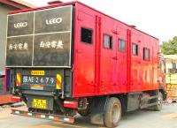 China Width 1800mm Steel Hydraulic Tailgate Lifter With 8L Oil Cylinder For Van for sale