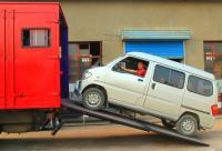 China Width 1800mm Steel Hydraulic Tailgate Lifter With 8L Oil Cylinder For Van for sale