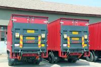 China Automatic Cantilever Truck Power Tailgate Lift 12 / 24V With 8L Hydraulic Oil Cylinder for sale