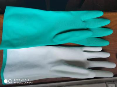 China Textured Fingertips Nitrile Glove of Green Perfect for Electrical and Electronics Work for sale