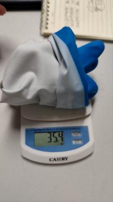 China Blue Industrial Nitrile Glove Length 320mm Minimum Perfect for Medical Industrial Laboratory and Packaging Applications for sale
